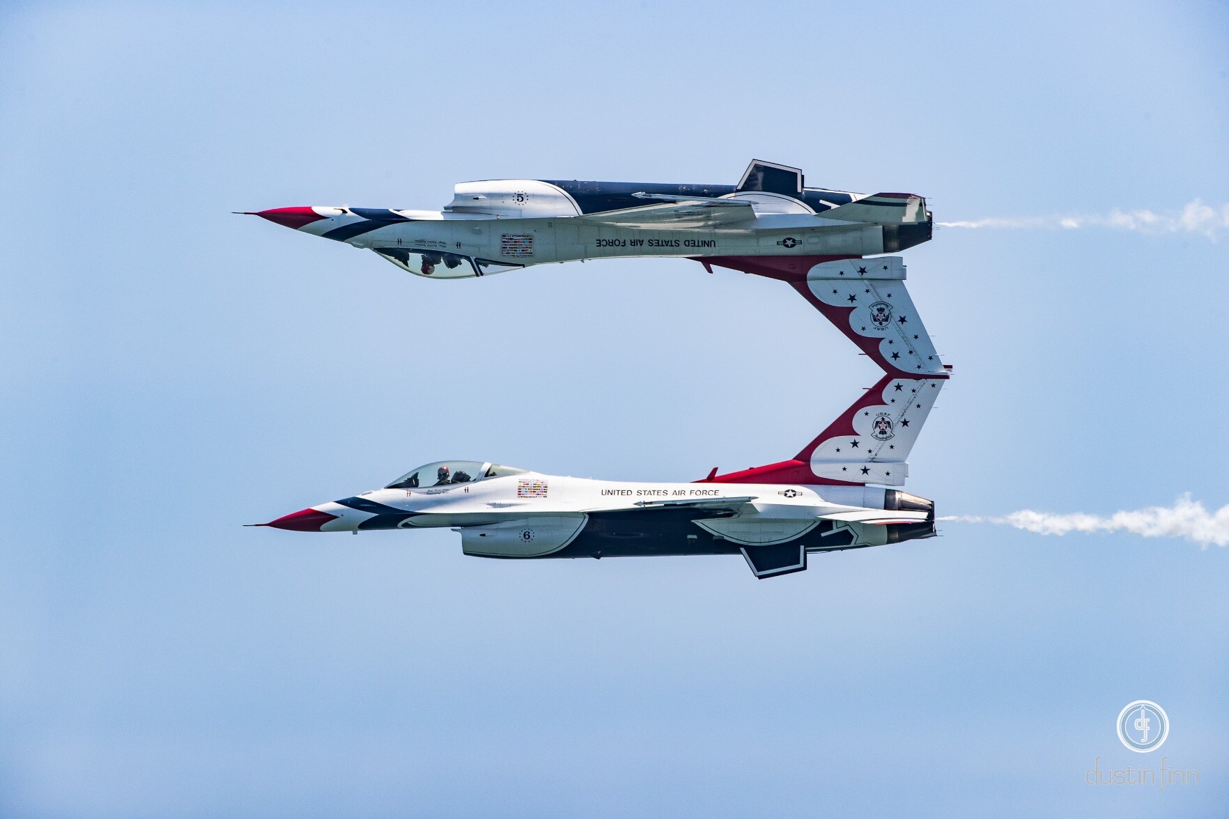 Dustin [BusySignal-KE2EFX]: "The USAF Thunderbirds Number 5 Jet has its ...